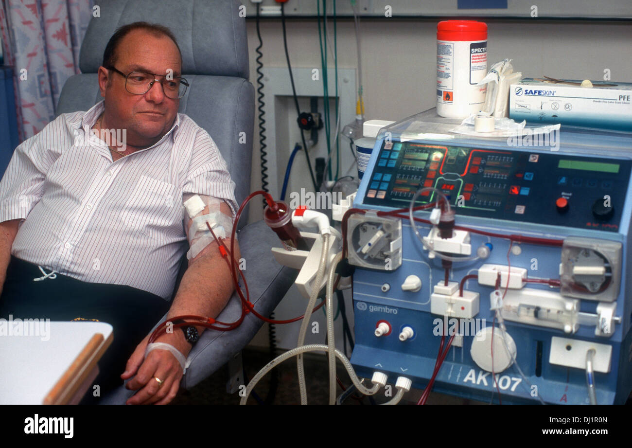 Patient on kidney dialysis hi-res stock photography and images - Alamy