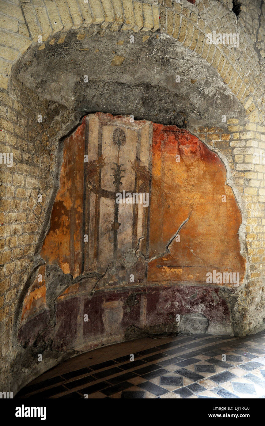 Herculaneum, Bay of Naples, Italy. Ancient Roman brickwork detail ...