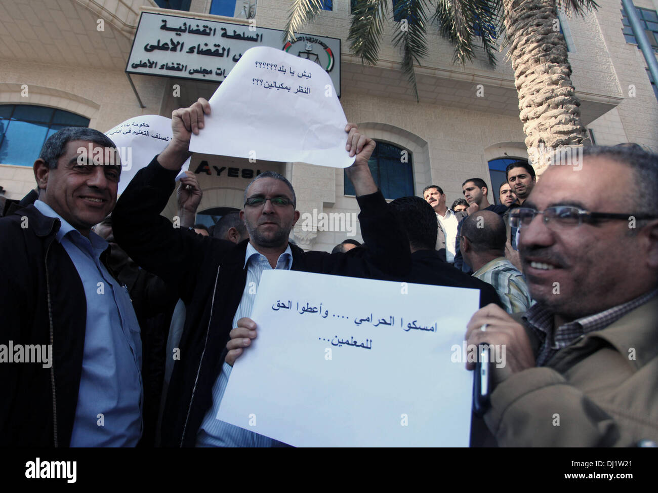 Ramallah, West Bank, Palestinian Territory, . 19th Nov, 2013 ...