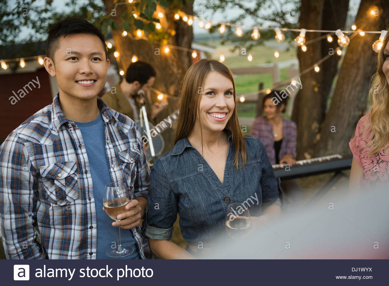 Outdoor group portrait hi-res stock photography and images - Alamy