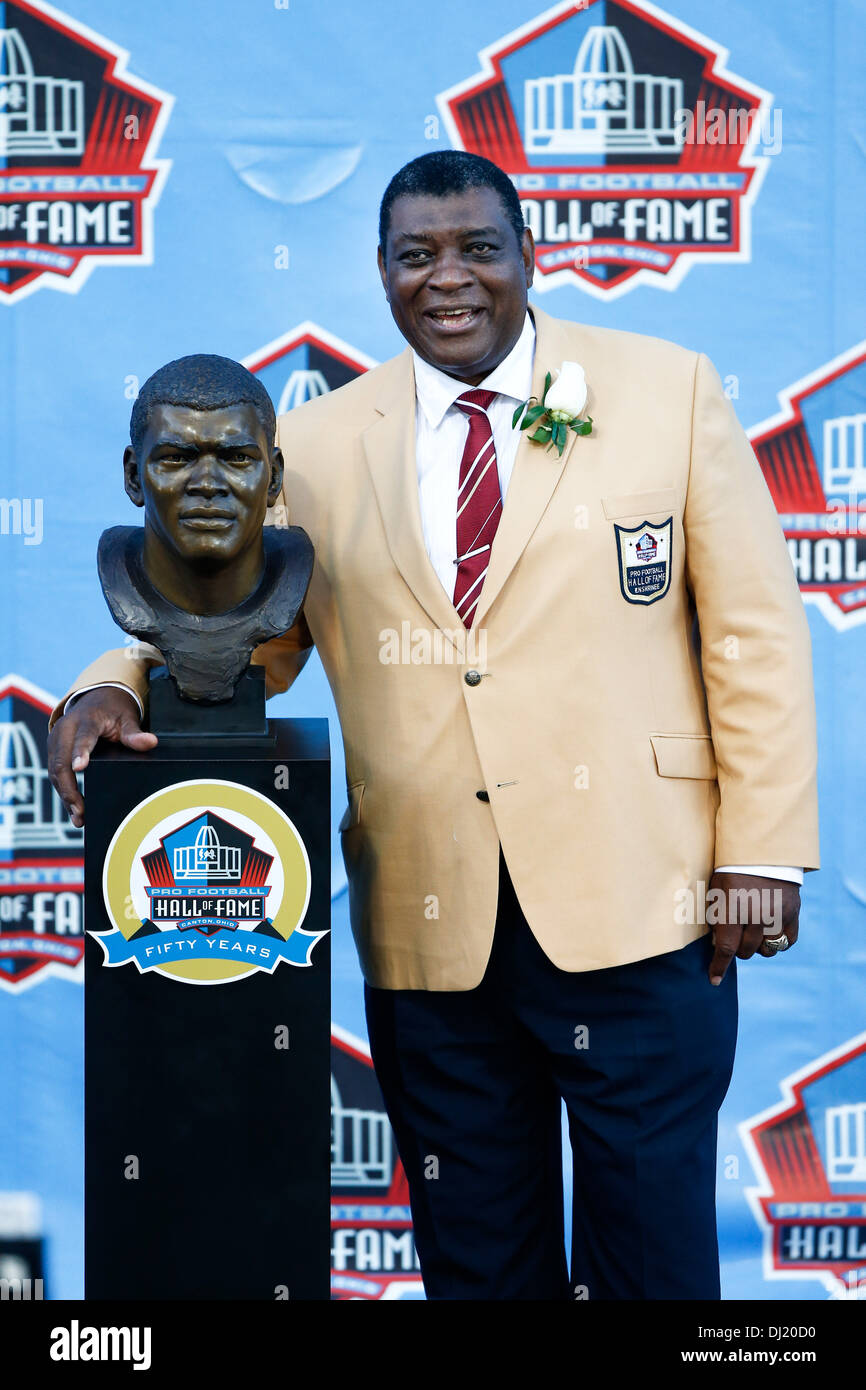 Dave Robinson poses at the NFL Class of 2013 Enshrinement Ceremony at ...