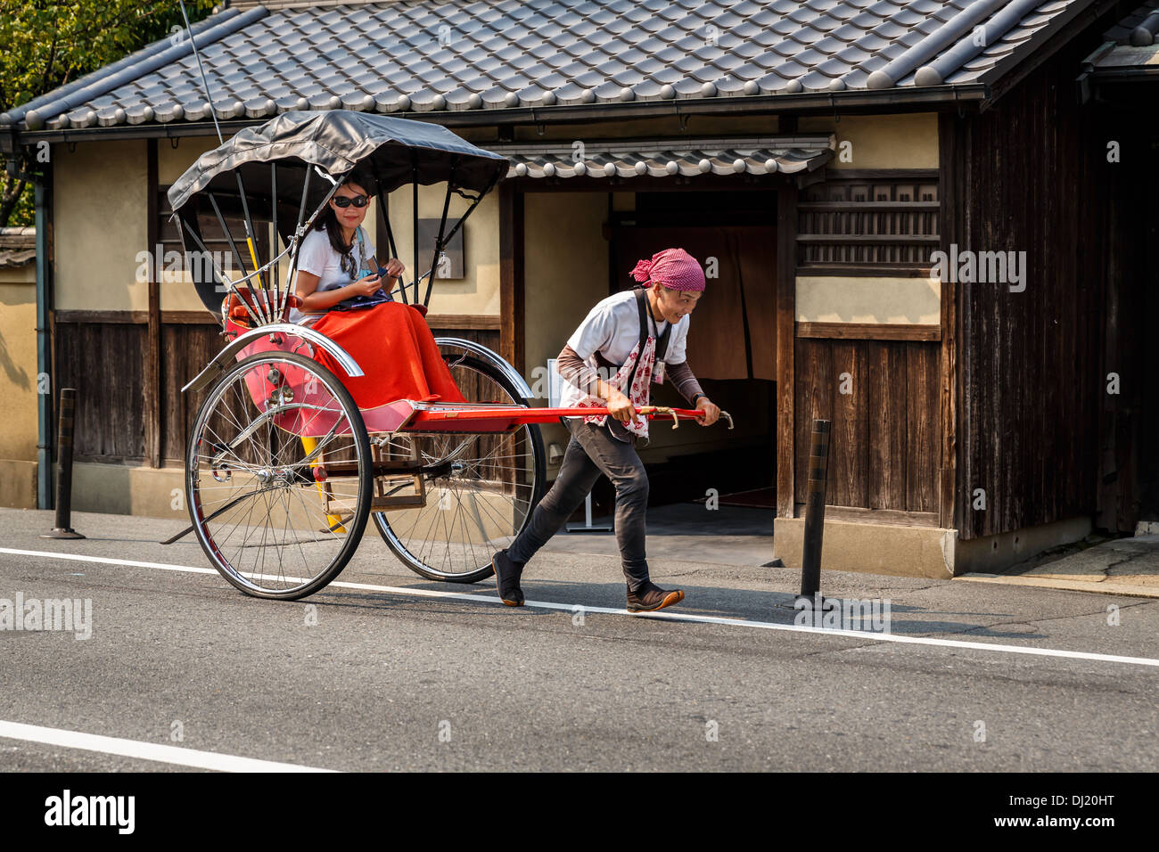 Japanese Rickshaw Stock Photos & Japanese Rickshaw Stock Images - Alamy