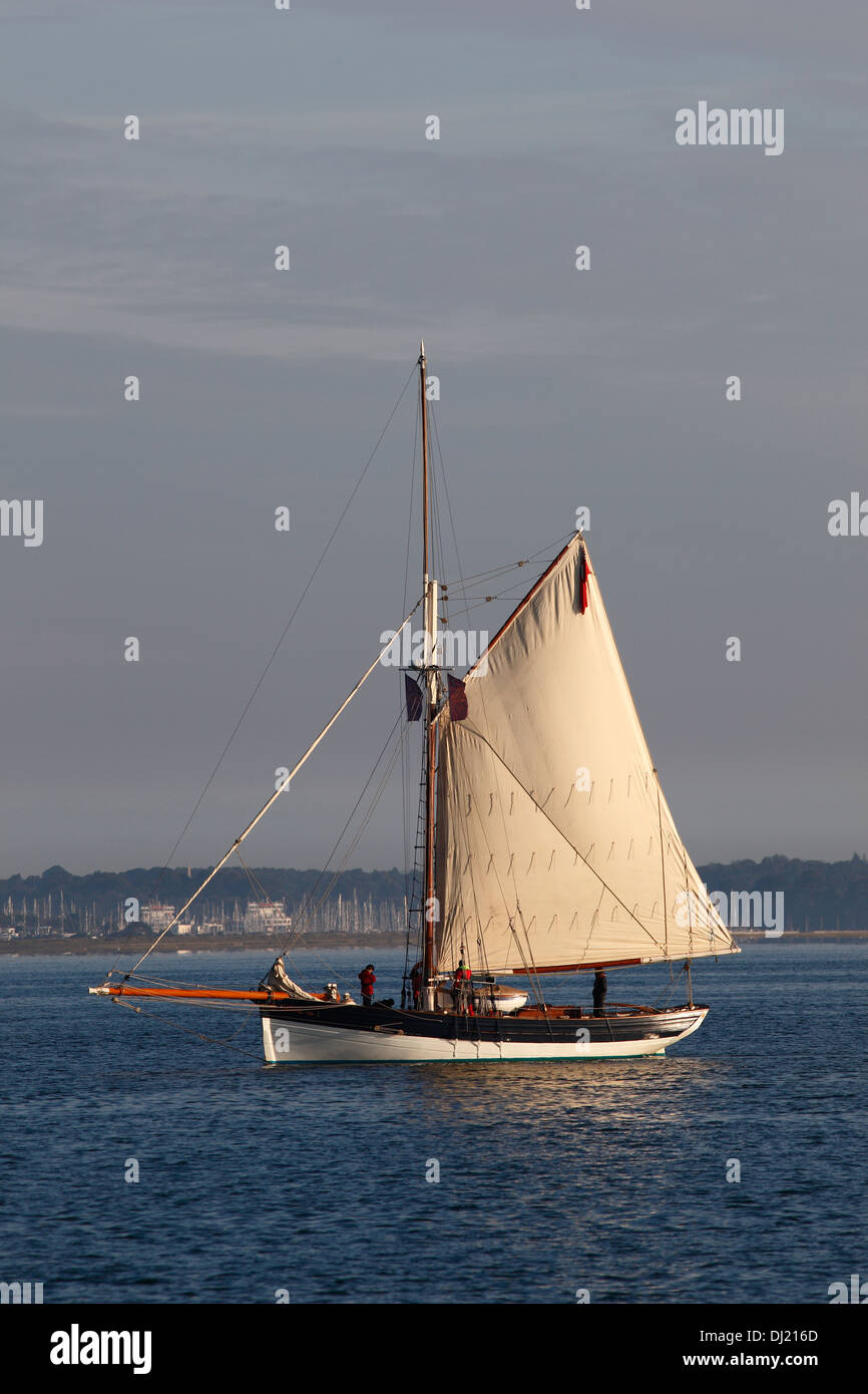 Sloop hi-res stock photography and images - Alamy