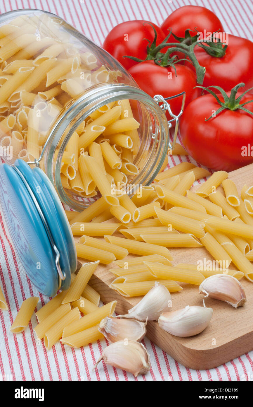 Penne rigate hi-res stock photography and images - Alamy