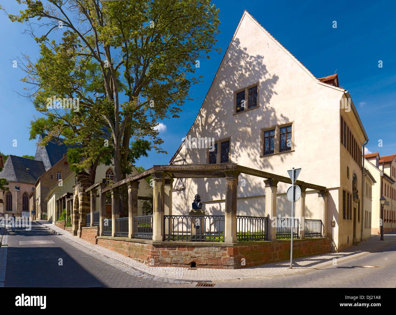 Martin luthers monument hi-res stock photography and images - Alamy