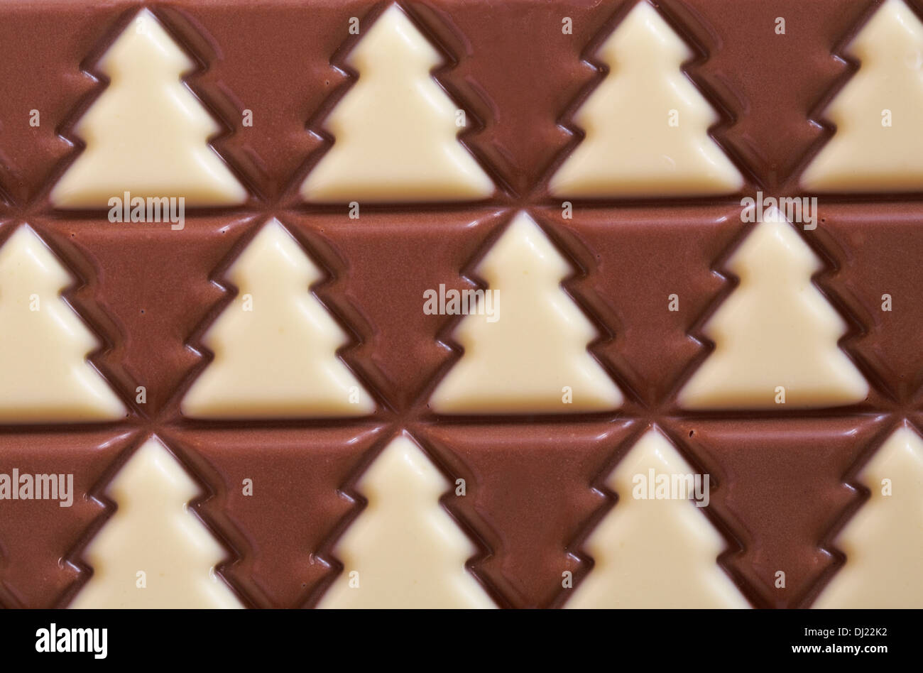 Cadbury Dairy Milk Winter Wonderland tree-shaped milk & white chocolate ...