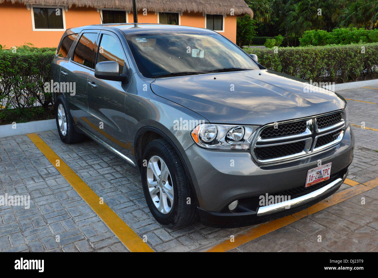 Dodge Durango SUV Stock Photo - Alamy