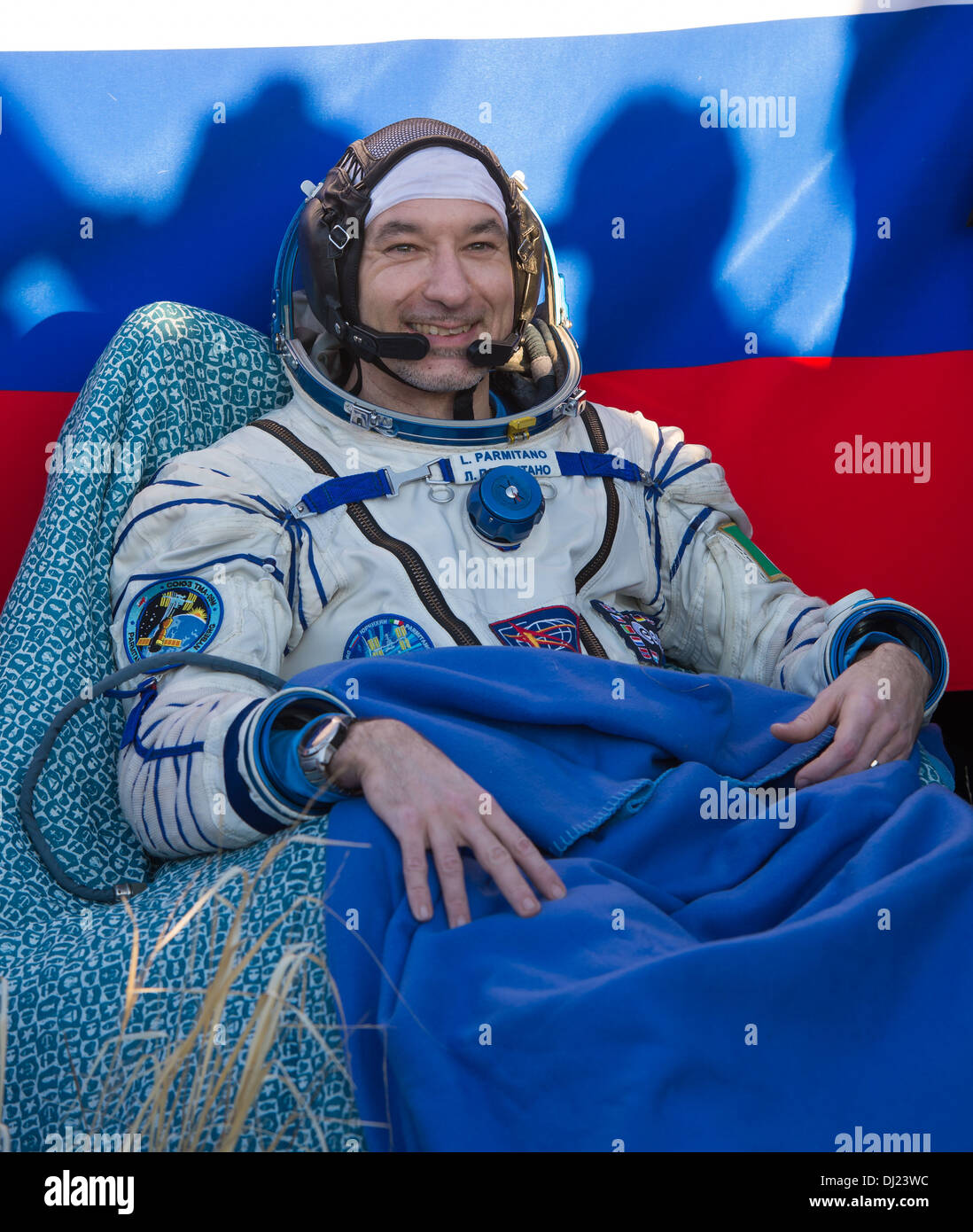 Expedition 37 Landing Stock Photo - Alamy