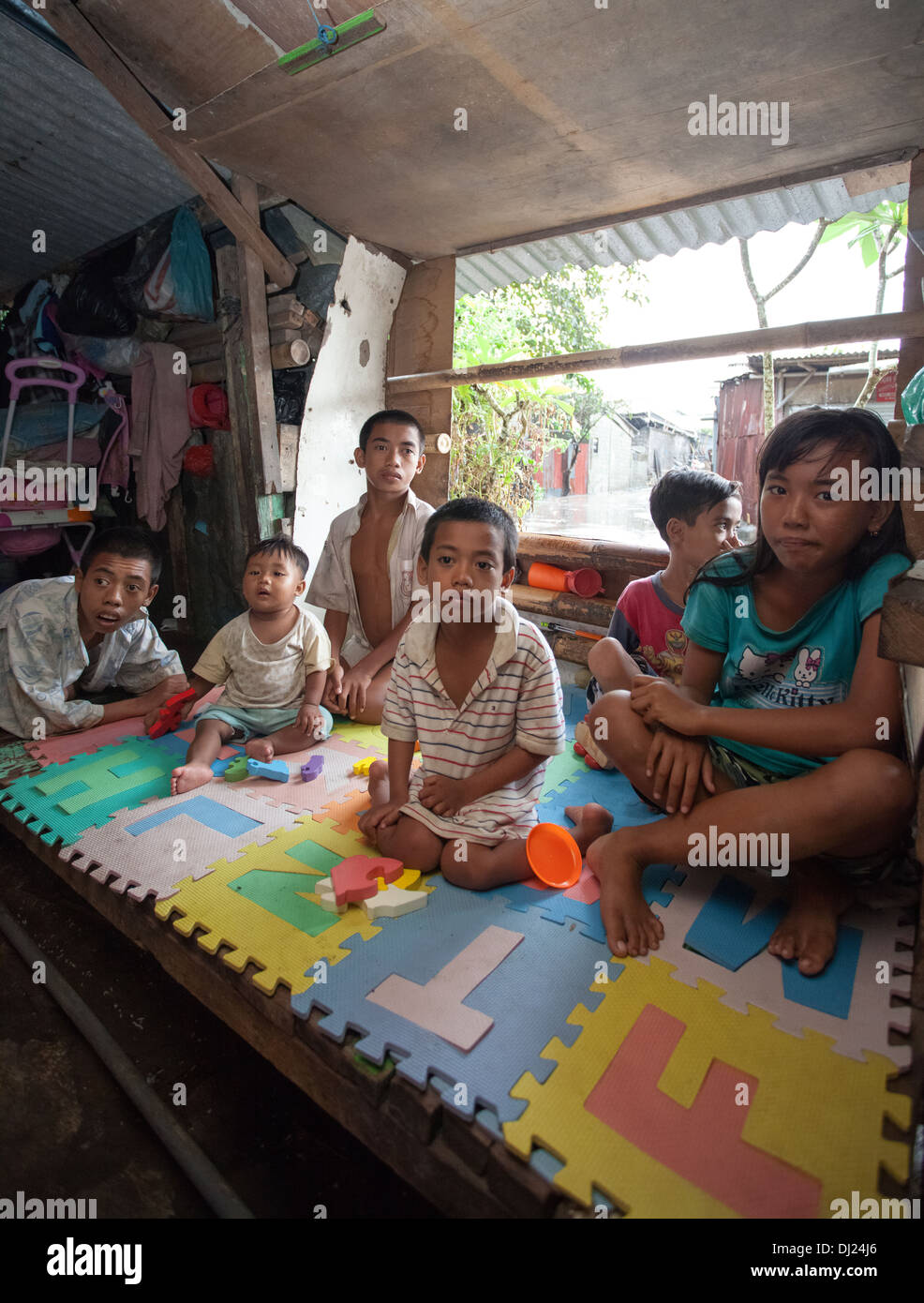 Children Disfigured family crippled poor Bali poverty challenged ...