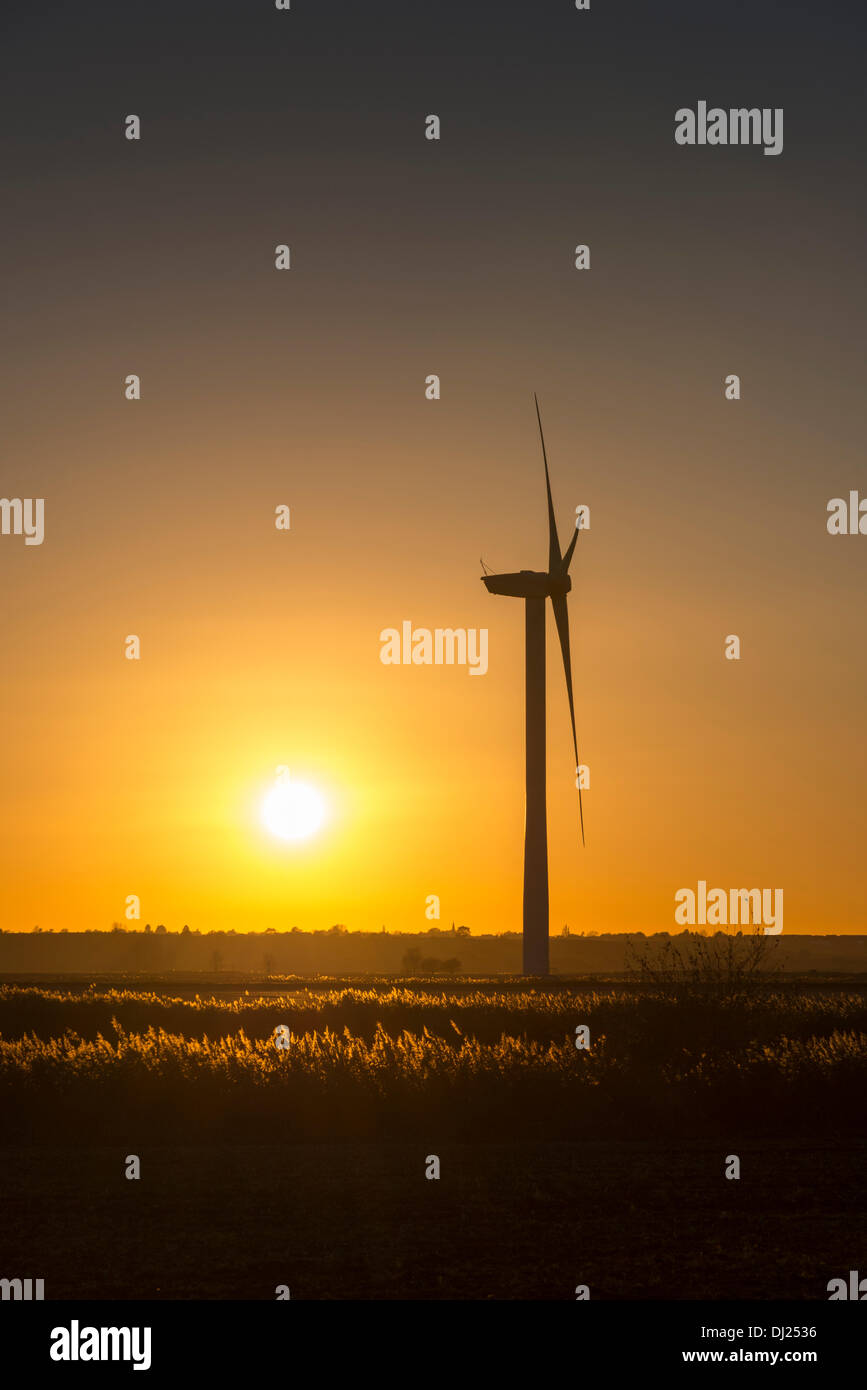 Wind turbine power fens hi-res stock photography and images - Alamy