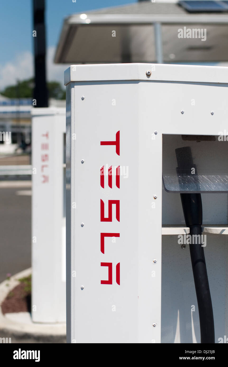 The Tesla Motors Supercharger Station in Milford, CT on I-95 N offers ...