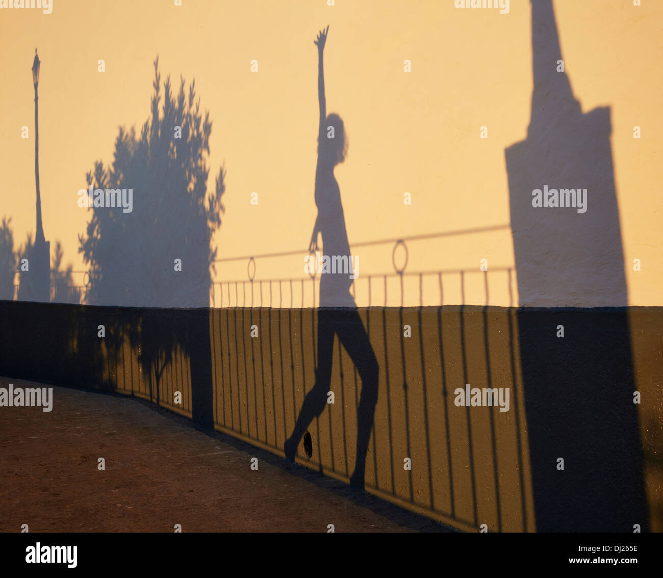 Shadow girl hi-res stock photography and images - Alamy