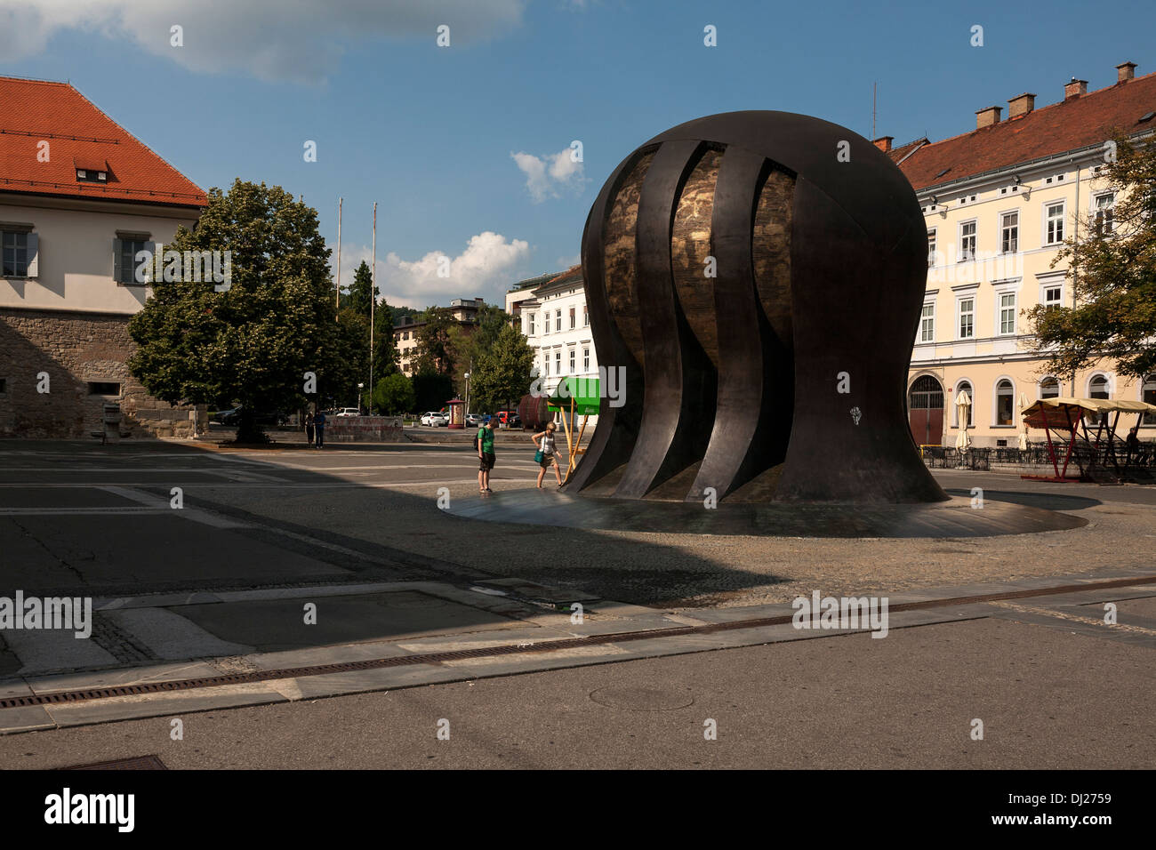 National liberation monument hi-res stock photography and images - Alamy