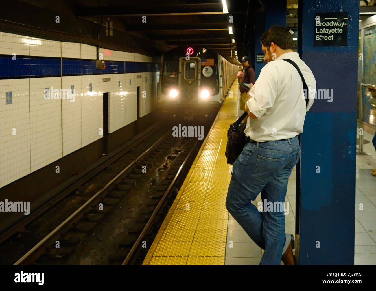 New york subway train front hi-res stock photography and images - Alamy