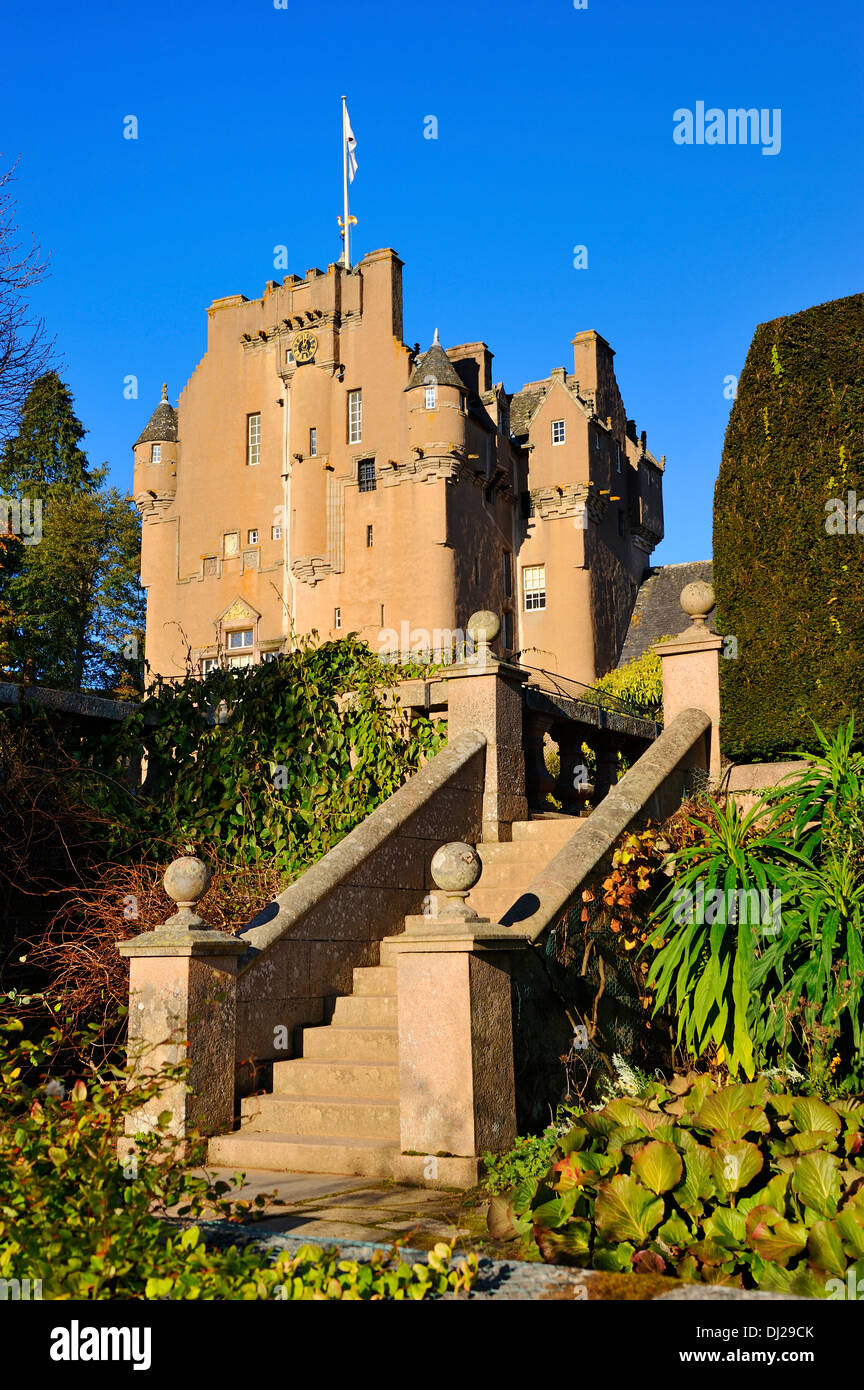 Crathes castle garden near banchory hi-res stock photography and images ...