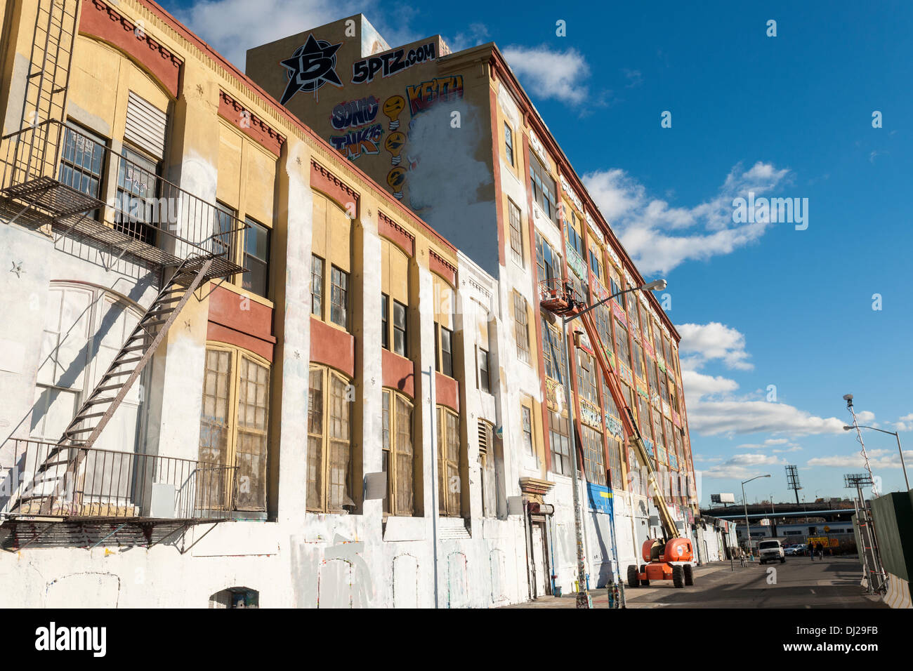 The Five Pointz building in Long Island City in Queens in New York ...