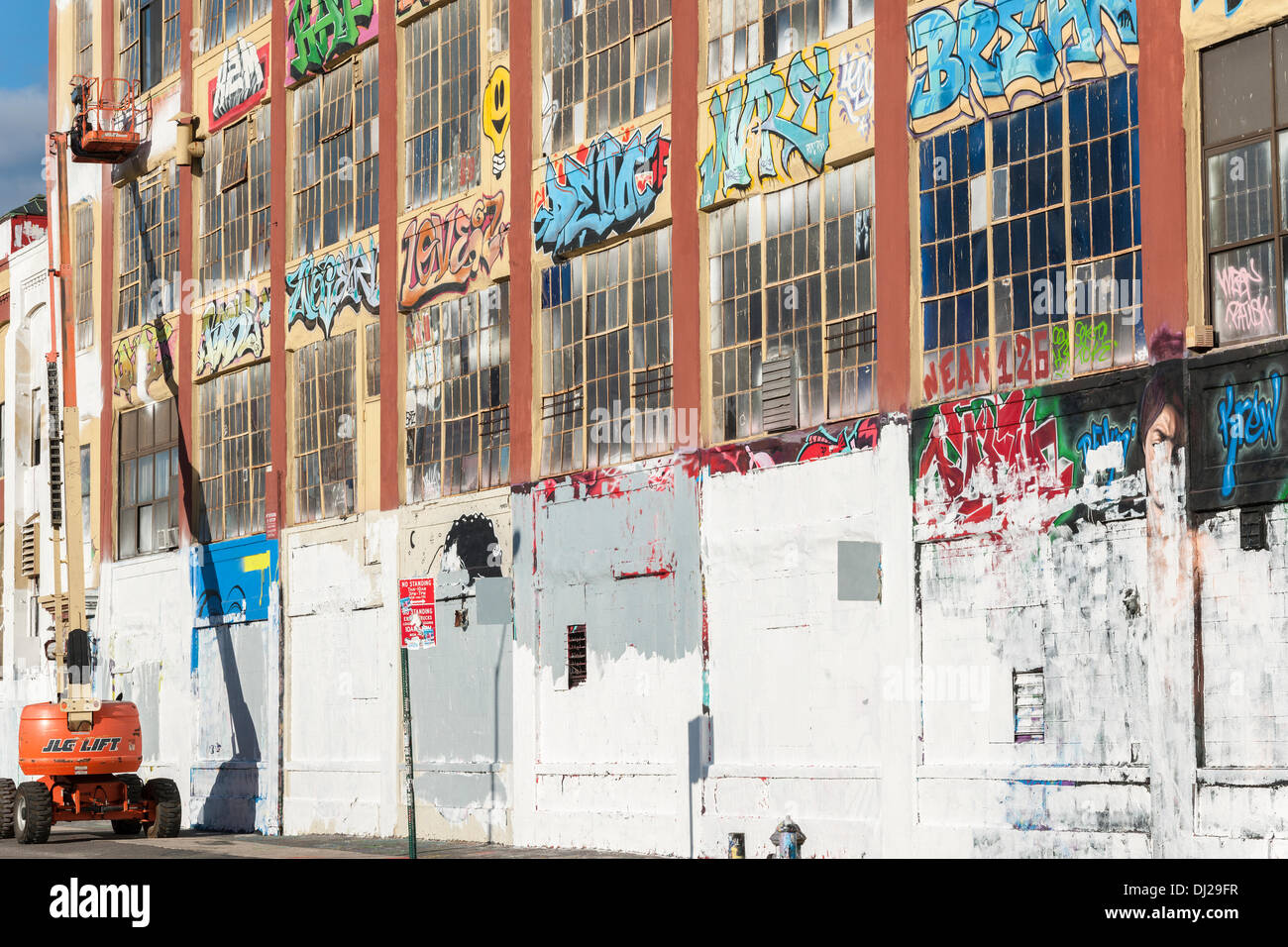 The Five Pointz building in Long Island City in Queens in New York ...