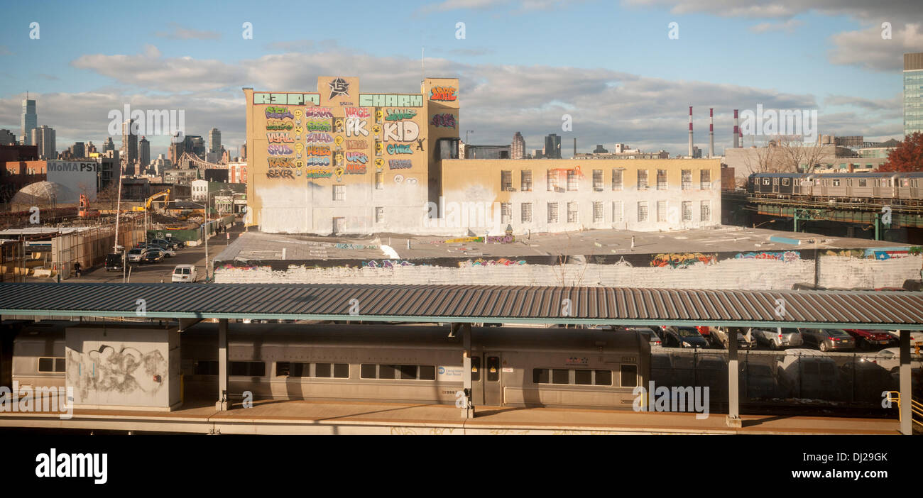 The Five Pointz building in Long Island City in Queens in New York ...