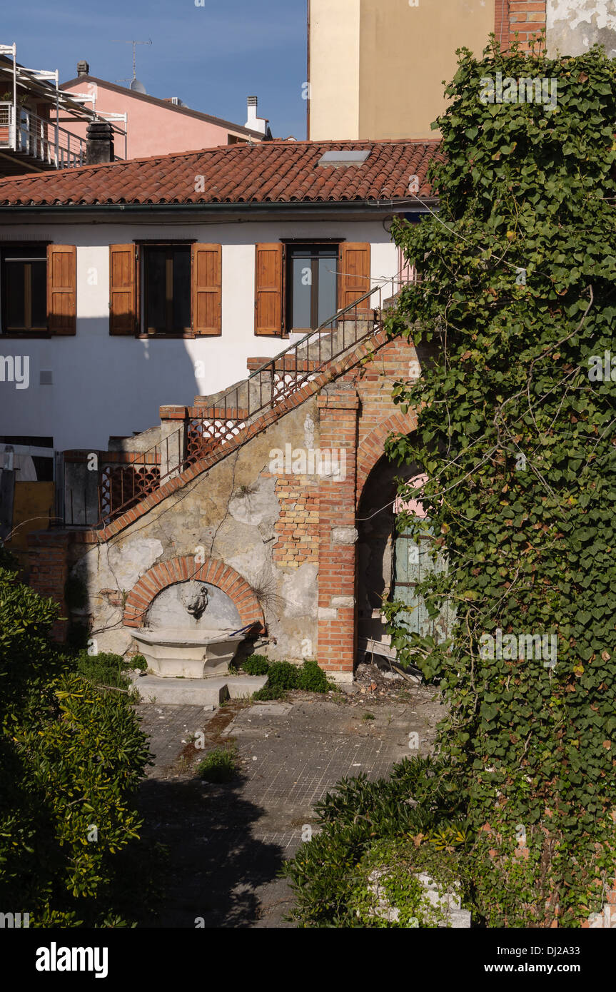 Grado, Italy: Old houses in the city center Stock Photo - Alamy