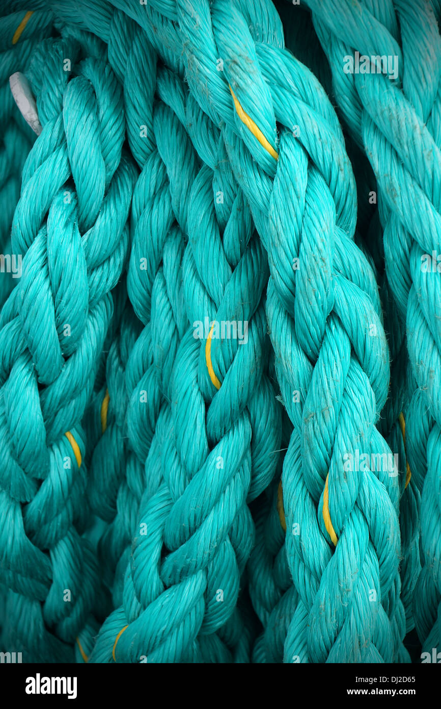 Mooring cable hi-res stock photography and images - Alamy