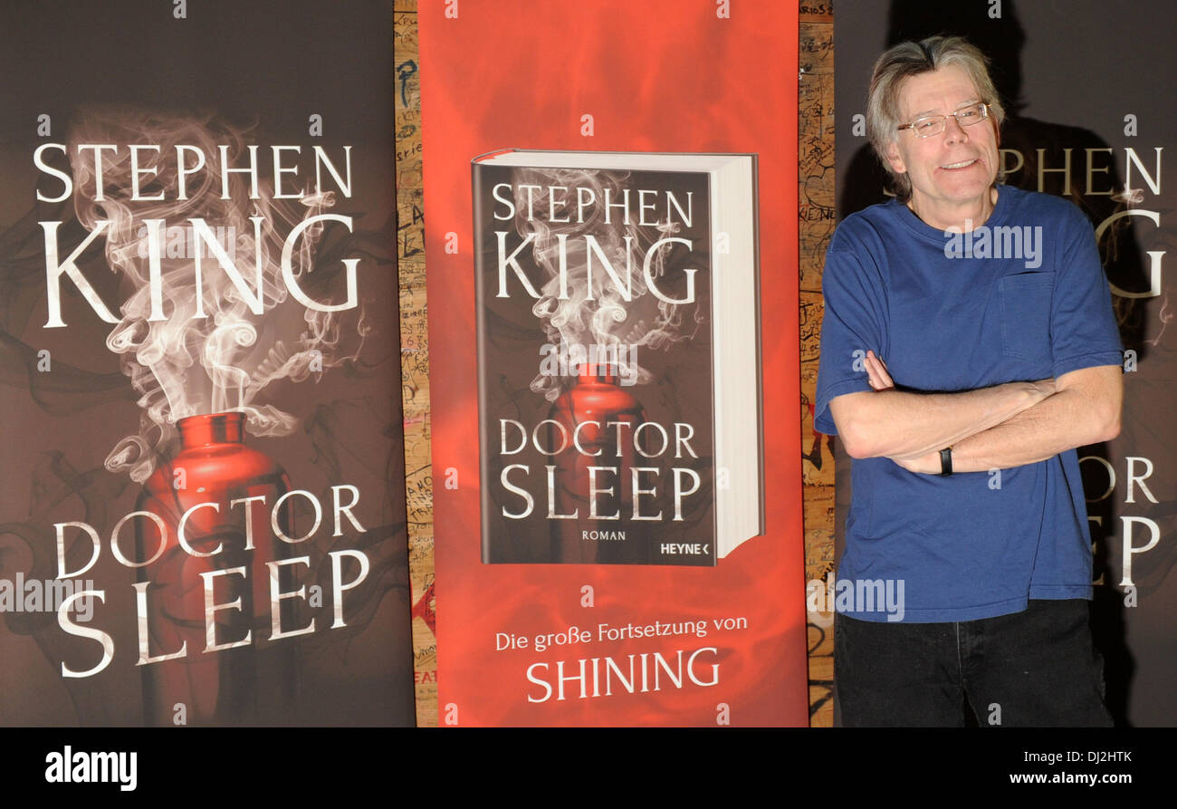 Munich, Germany. 19th Nov, 2013. US author Stephen King holds his new ...