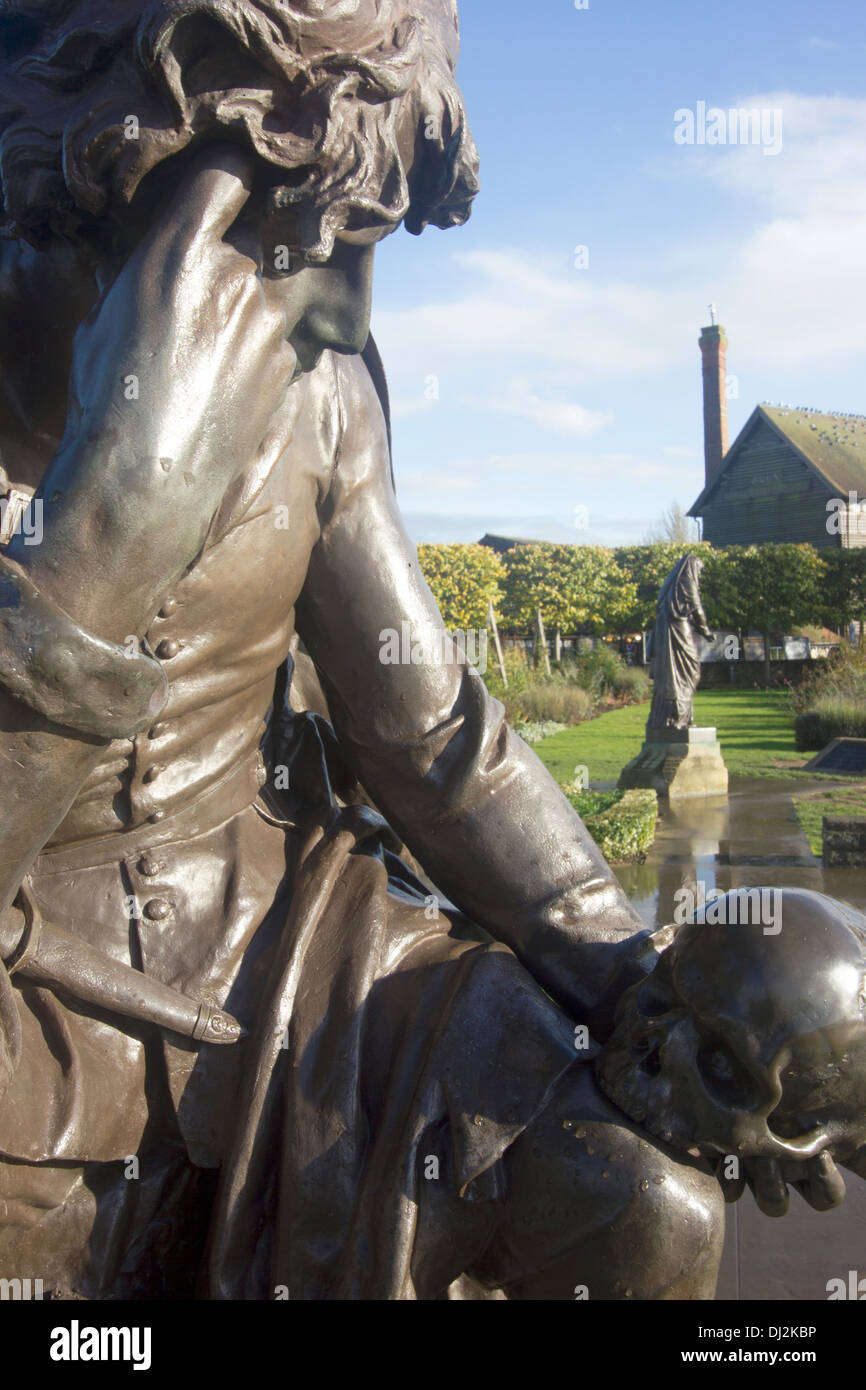 Statue of Hamlet, Shakespeare Memorial, Stratford Upon Avon ...