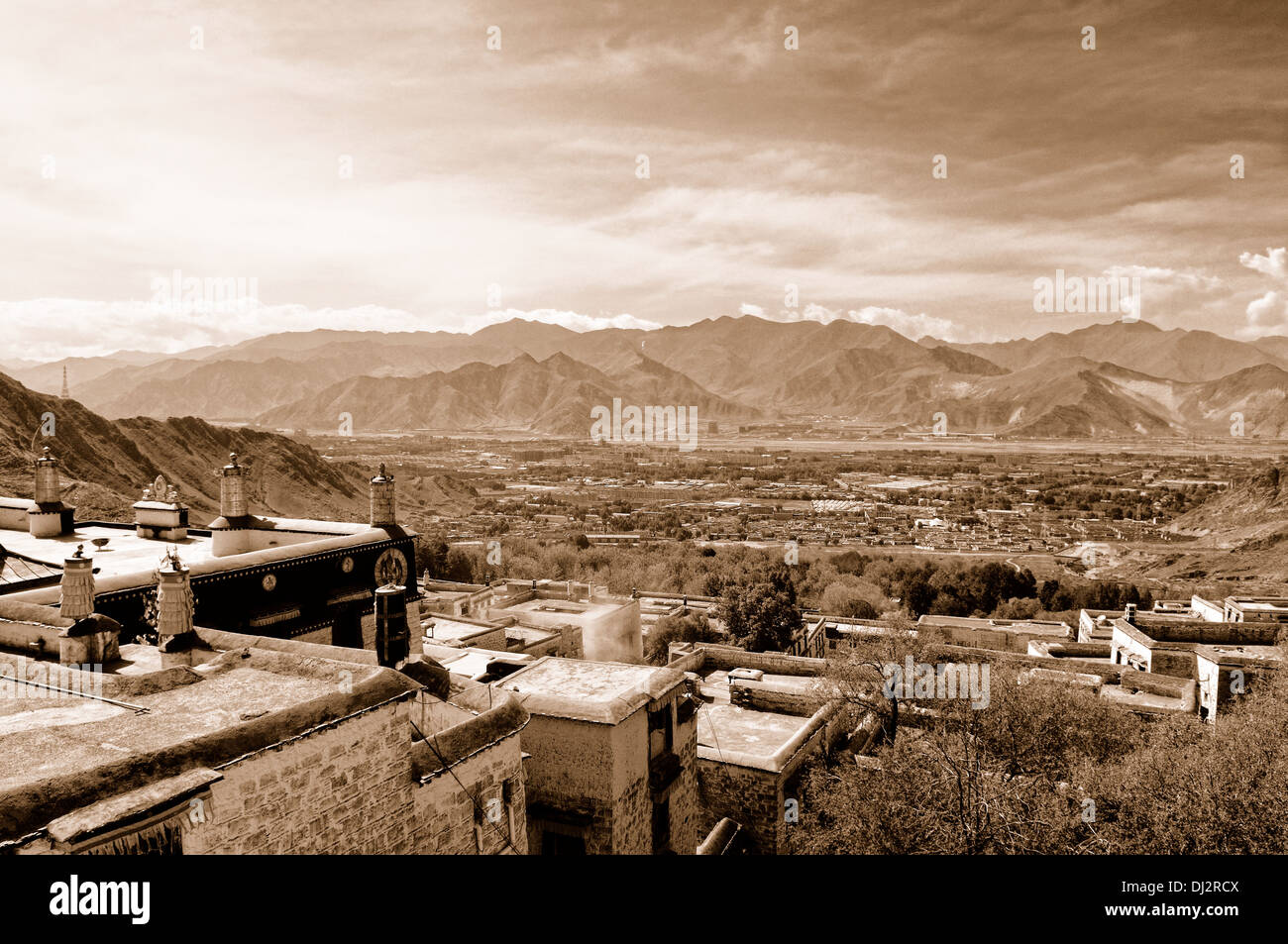 Tibetisch hi-res stock photography and images - Alamy