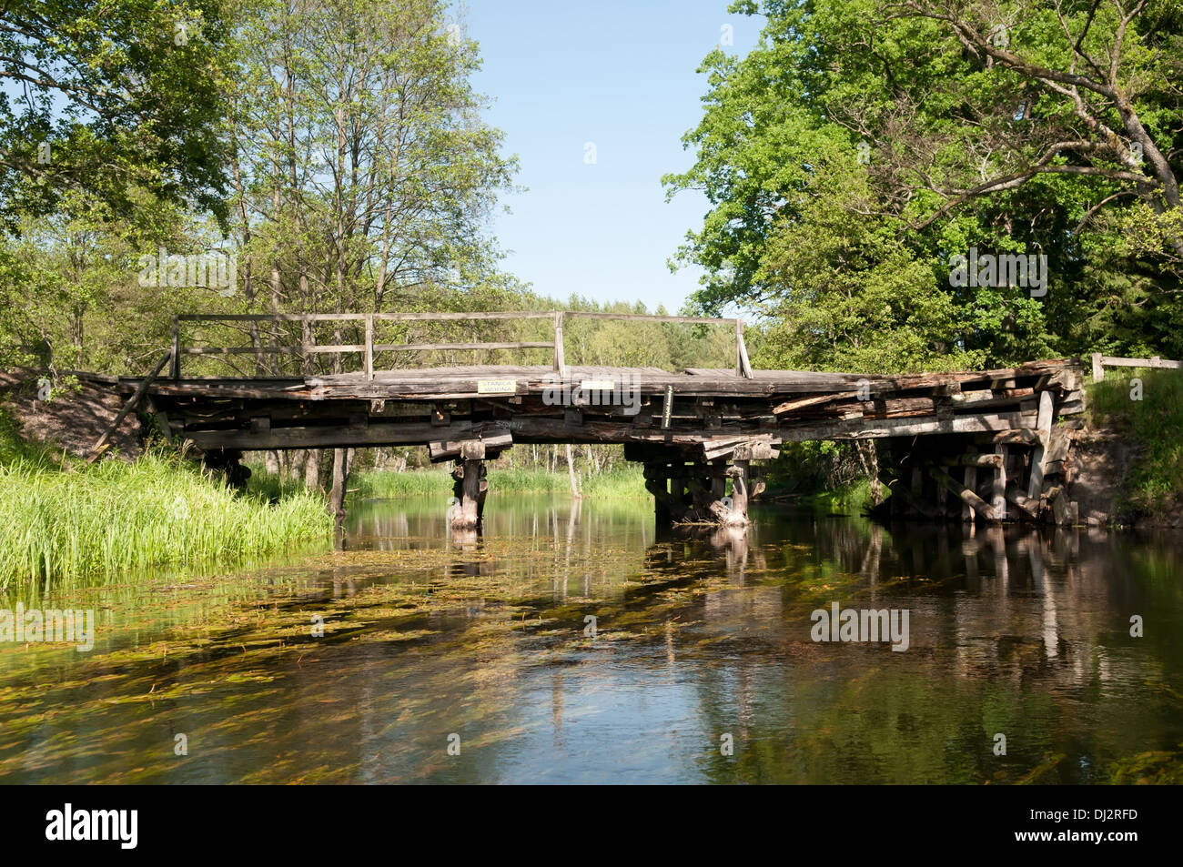 Damaged wooden bridge hi-res stock photography and images - Alamy