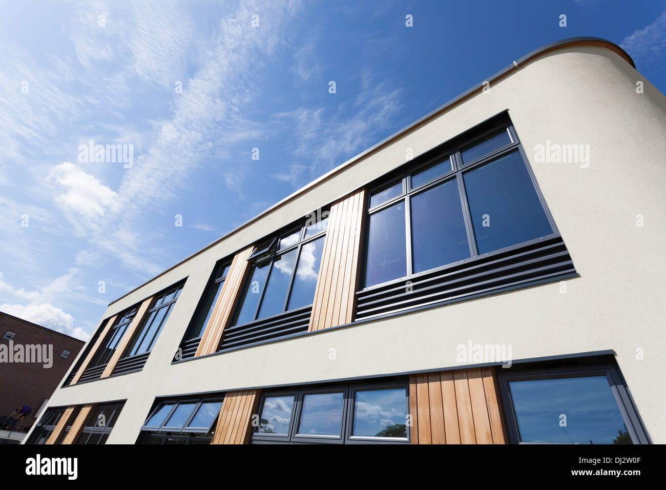Modern exterior architecture hi-res stock photography and images - Alamy