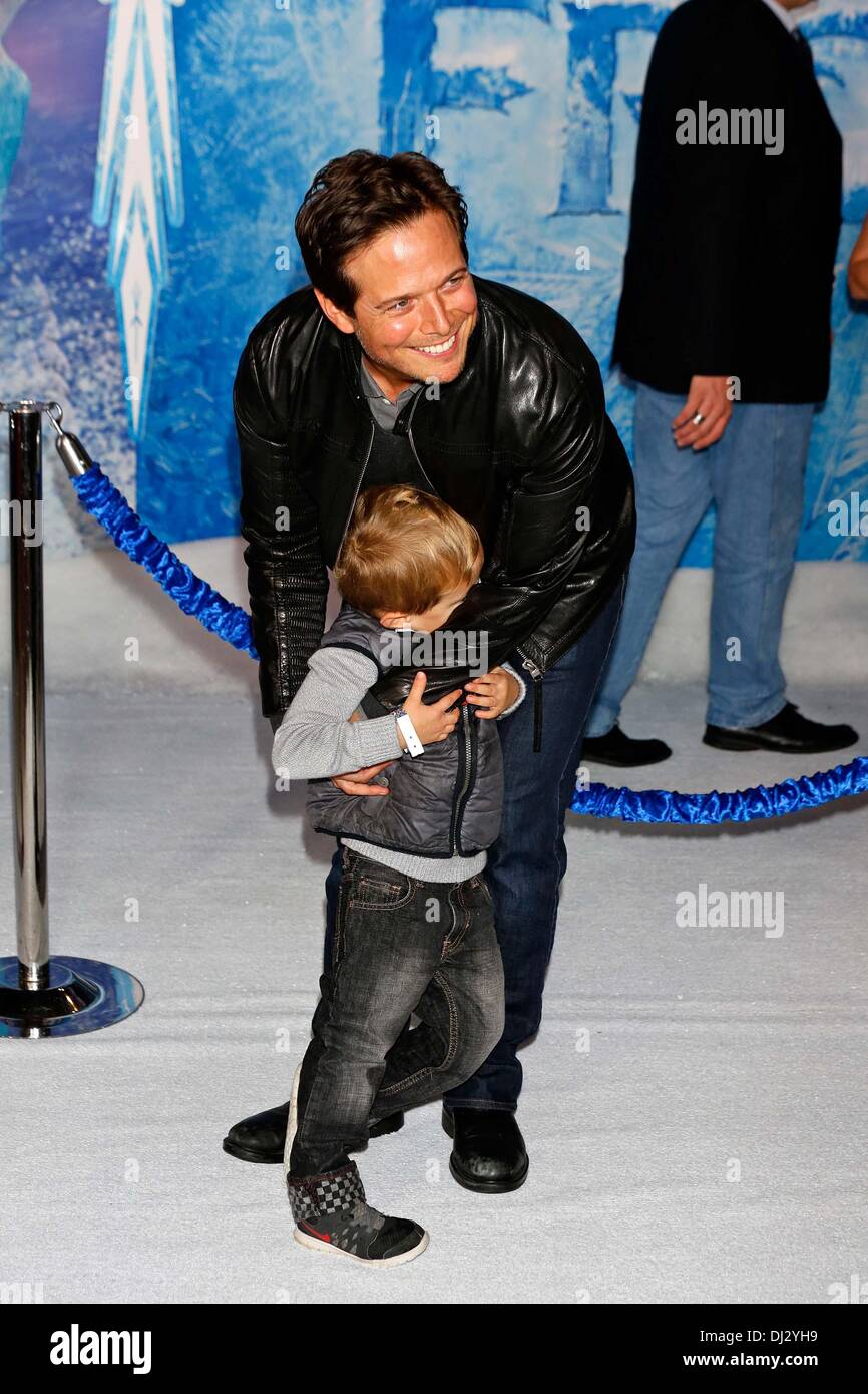 Scott wolf and jackson wolf hi-res stock photography and images - Alamy