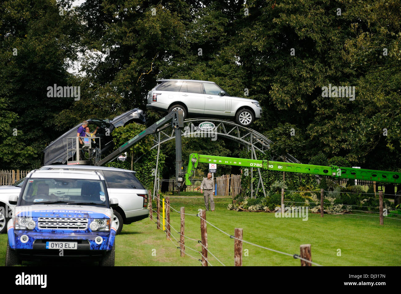 The Land Rover Arch being assembled at the 2013 Land Rover Burghley ...