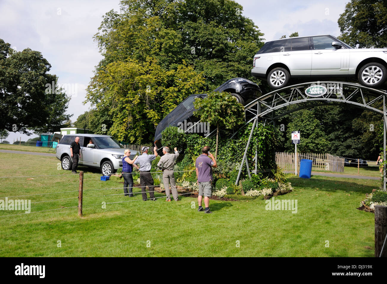 The Land Rover Arch being assembled at the 2013 Land Rover Burghley ...