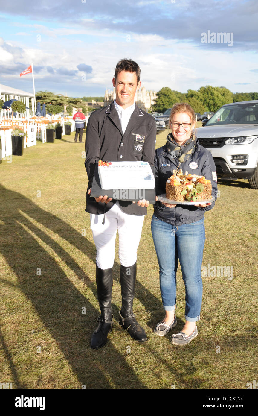 Jonathan Paget and Groom with the cakes presented by The George Hotel ...