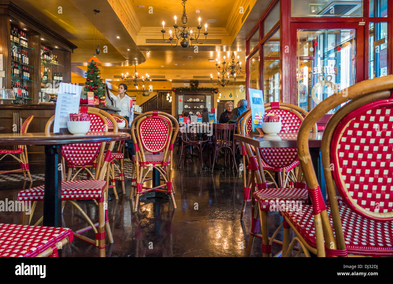 Exeter, Devon, England. The interior of a cafe in the centre of Exeter ...
