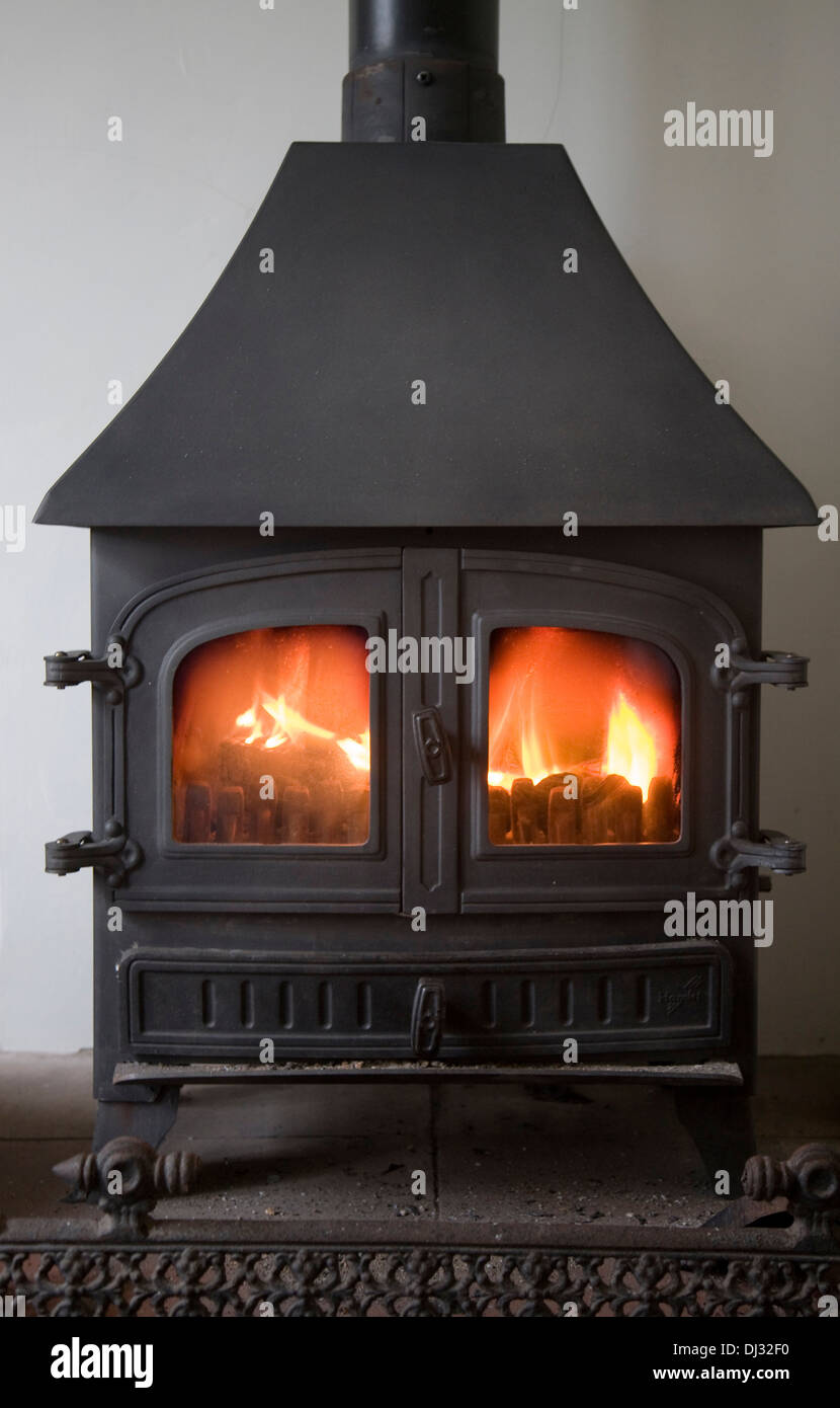 Fire hearth stove hi-res stock photography and images - Alamy