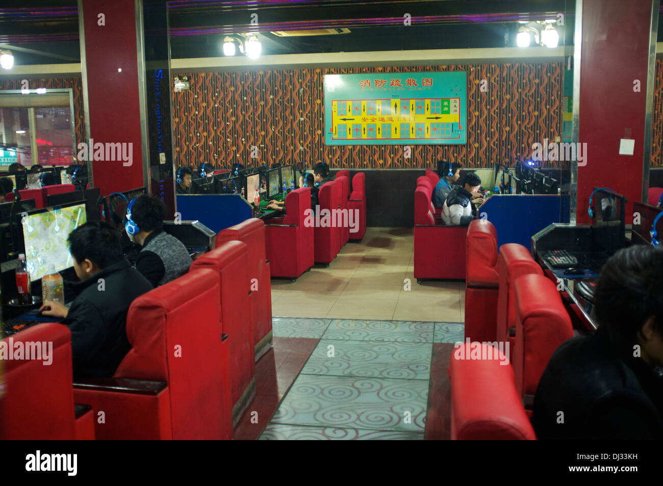 Cafe china hi-res stock photography and images - Alamy