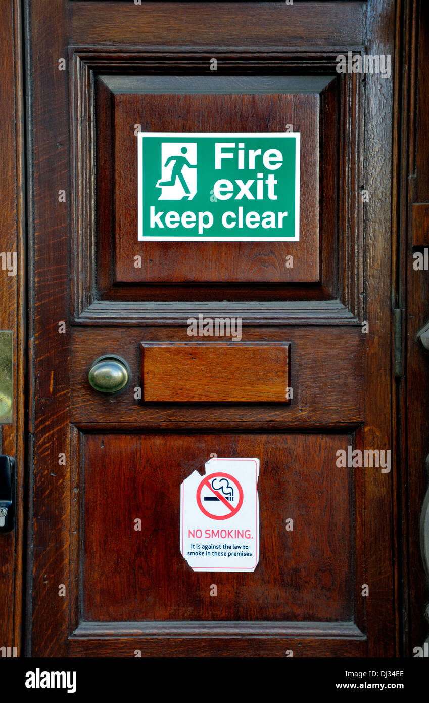 Fire exit signs hi-res stock photography and images - Alamy