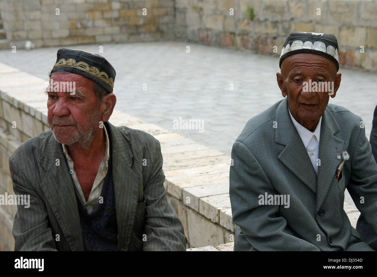 Traditional gentlemen in Samarkand, Uzbekistan Stock Photo - Alamy