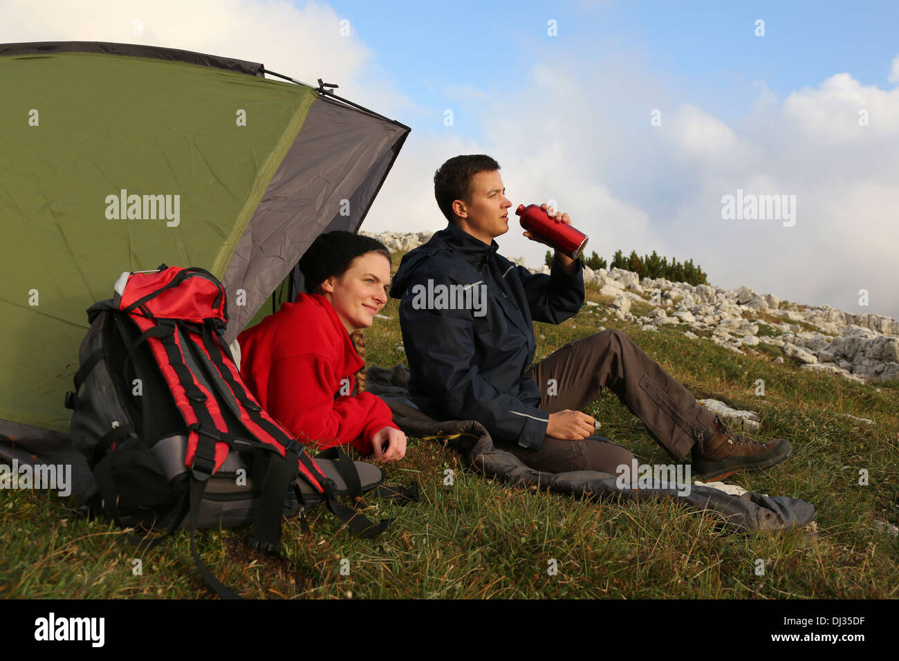 Hikers tent camping in mountains hi-res stock photography and images ...