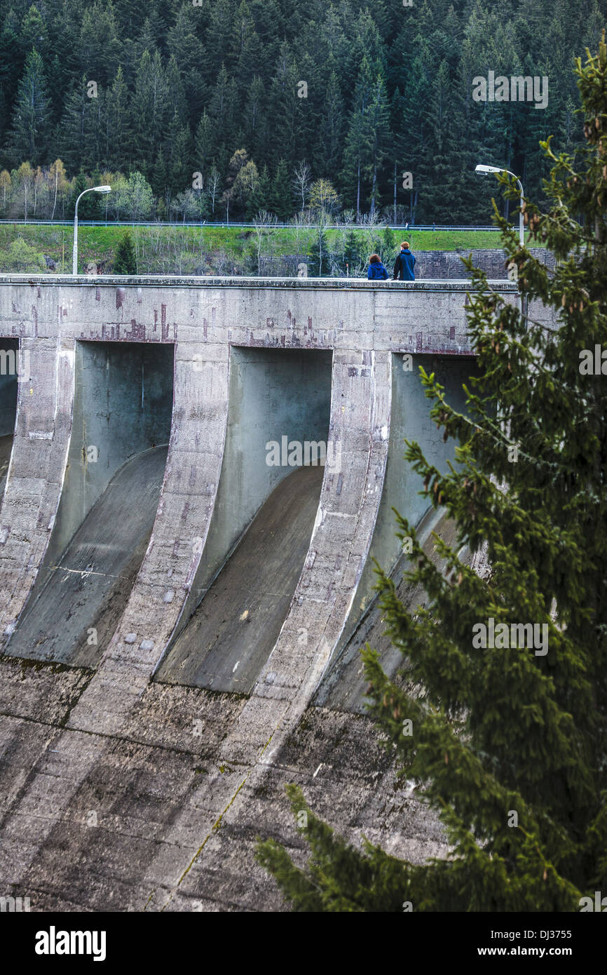 Mountain barrage hi-res stock photography and images - Alamy