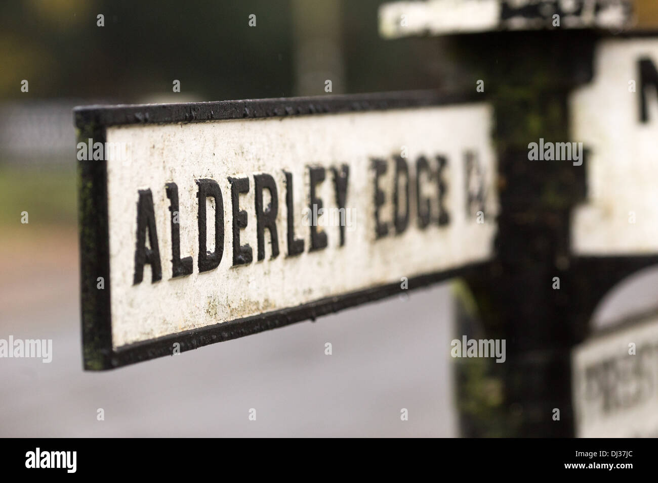 Alderley edge sign hi-res stock photography and images - Alamy
