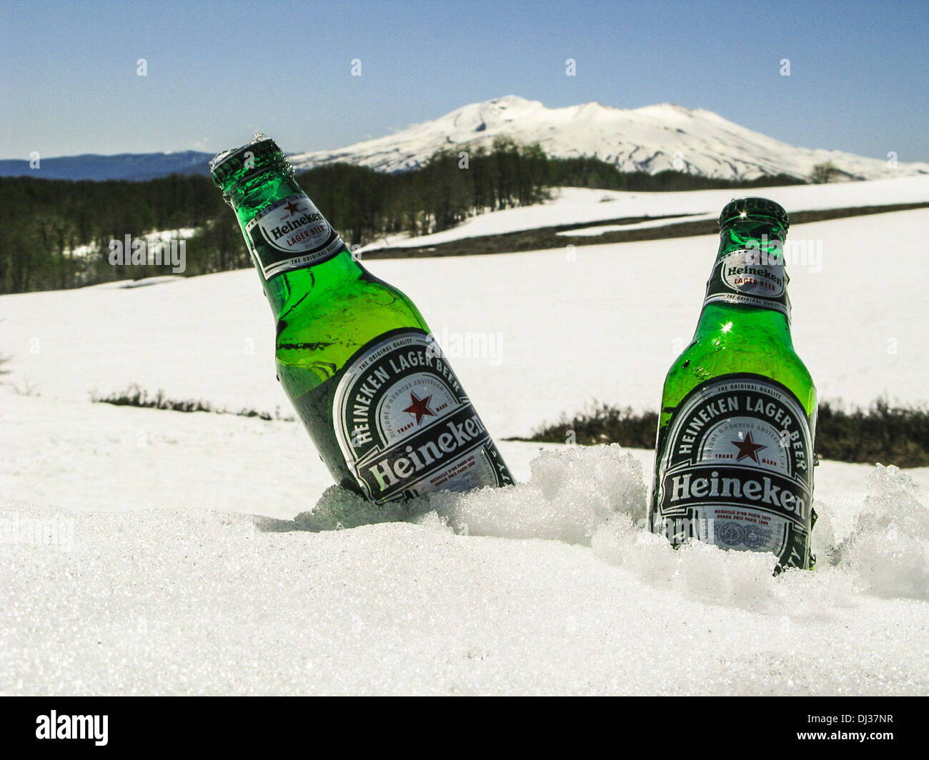 Cold winter temperatures hi-res stock photography and images - Alamy