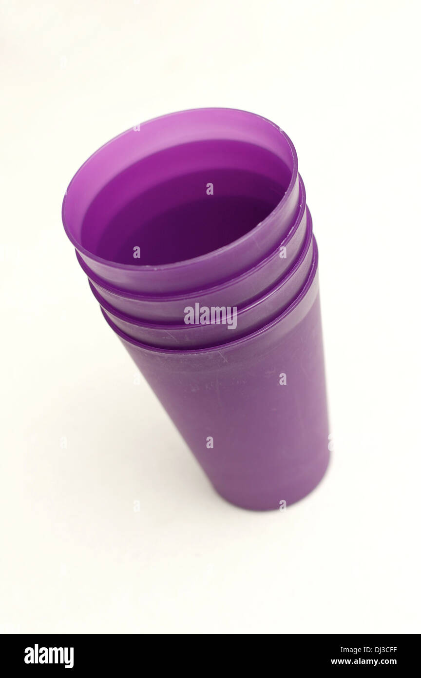 Plastic drinking cups on a kitchen bench Stock Photo - Alamy