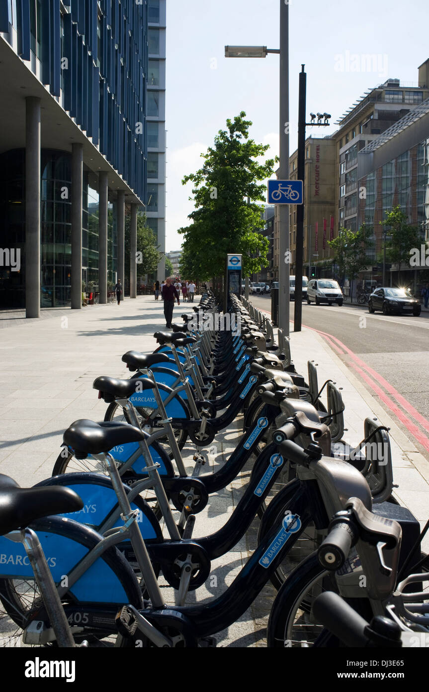 Boris bikes sign hi-res stock photography and images - Alamy
