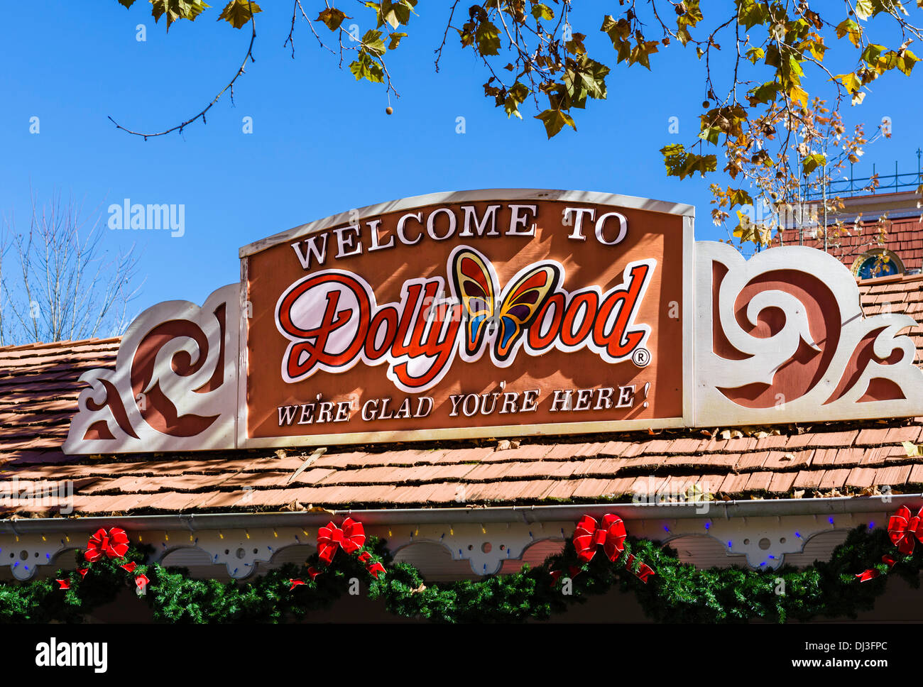 Dollywood parton hi-res stock photography and images - Alamy