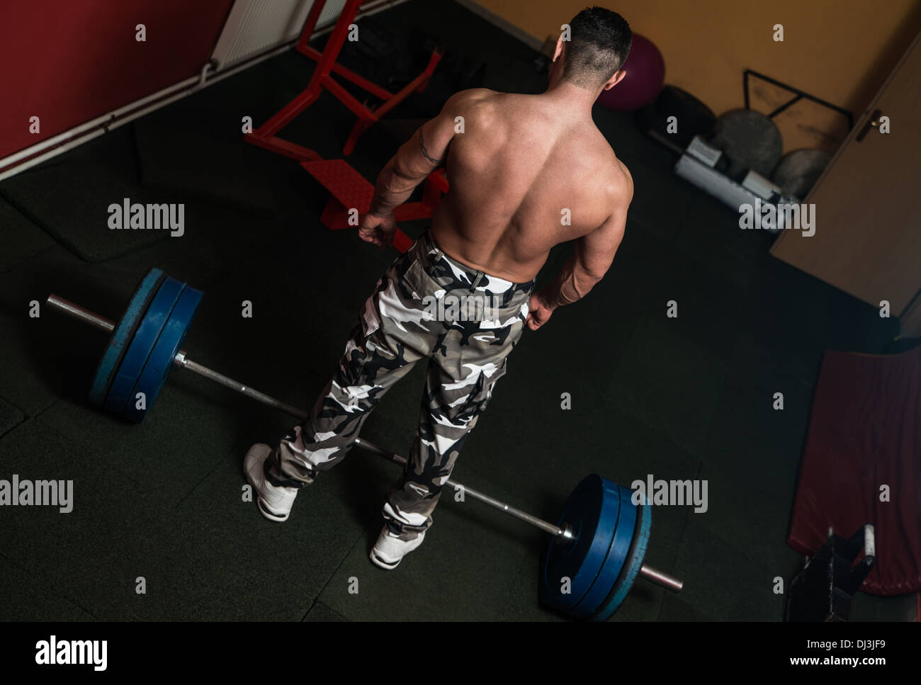 Deadlift Man Gym High Resolution Stock Photography and Images - Alamy