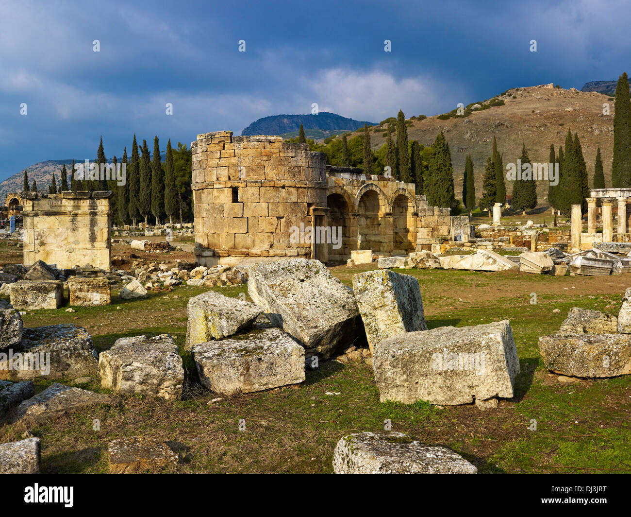 Domitian Gate, Hierapolis, Pamukkale, Turkey Stock Photo - Alamy