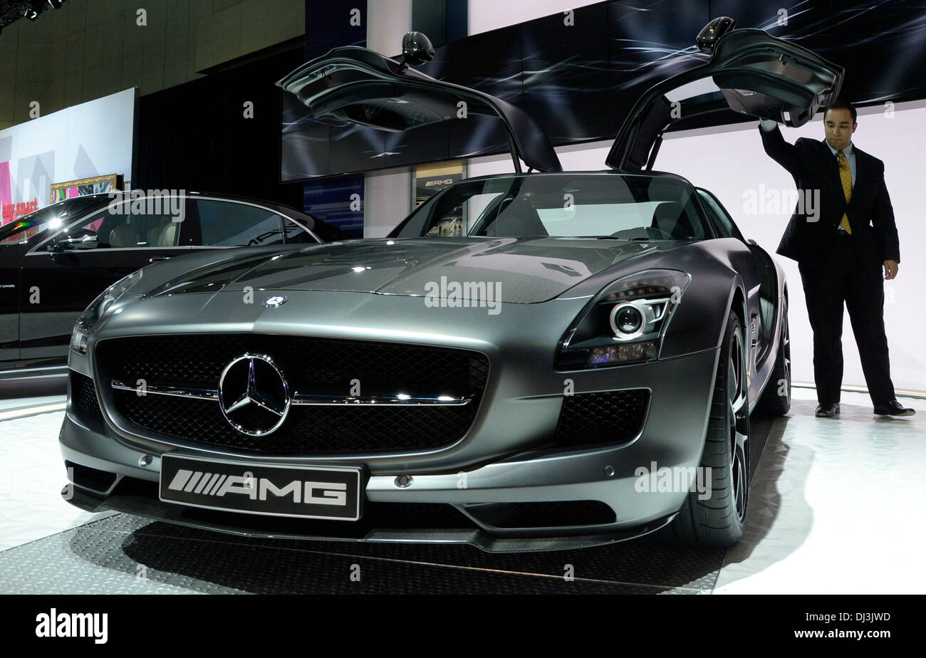 Los Angeles, California, USA. 20th Nov, 2013. Mercedes Benz AMG SLS ...