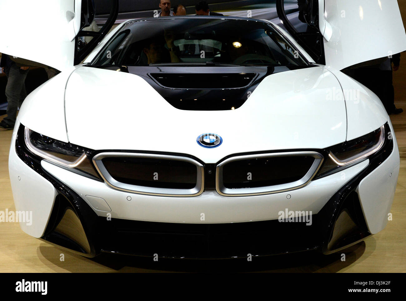 Los Angeles, California, USA. 20th Nov, 2013. BMW i8 concept car on display during the 2013 Los ...
