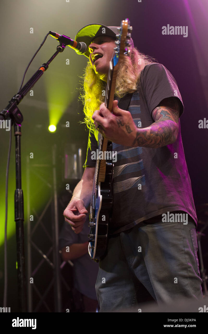 Norfolk, Virginia, USA. 20th Aug, 2012. Guitarist DUSTIN BUSHNELL of ...